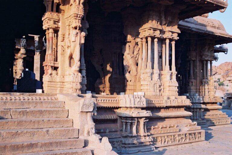 Critical Issues in Hindu Studies - HUA